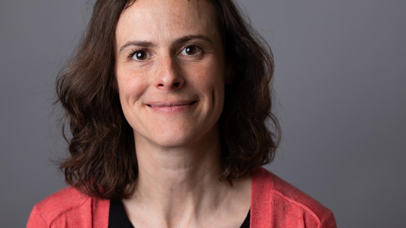 Dr Elizabeth Hull | SOAS