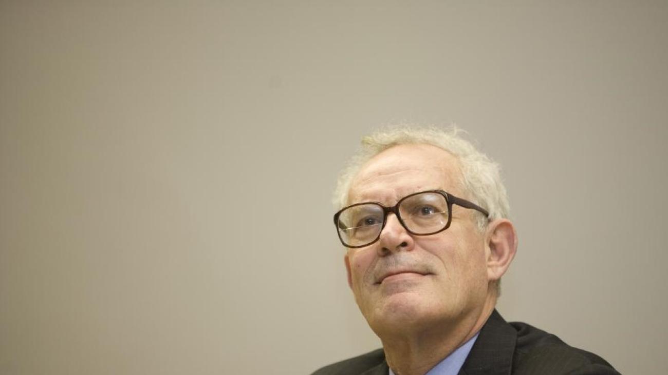 Former BofE economist Charles Goodhart to address UK inflation dilemmas ...